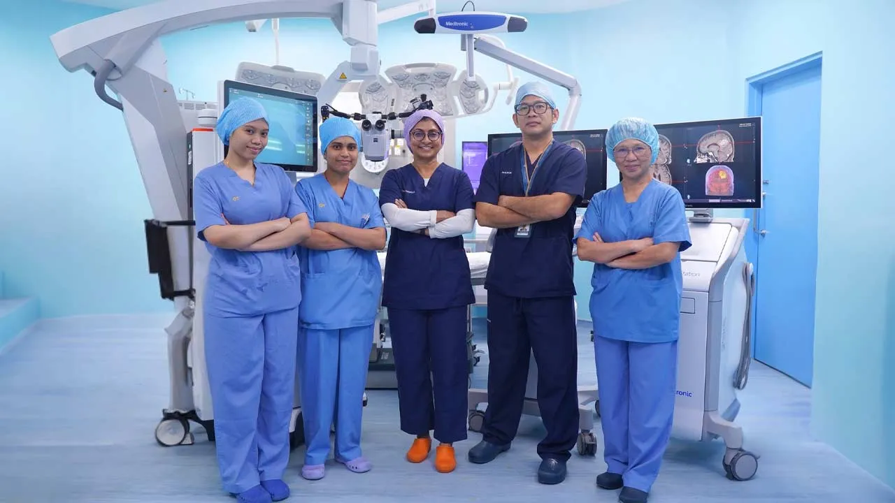 JSH hospital pertama guna sistem visualisasi robotik terkini untuk ...