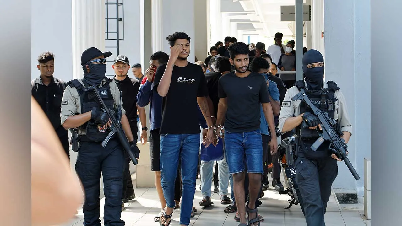 Geng ‘Captain Praba’ Tumpas: Tiga Warga Malaysia Diekstradisi Dari ...