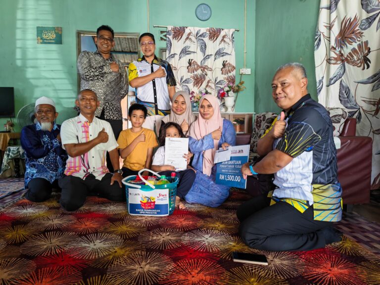UPSI bantu anak pemandu lori lanjut pengajian ke menara gading ...